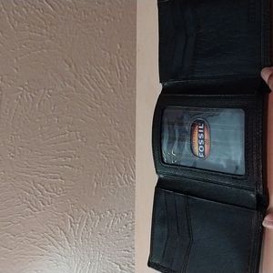 Fossil | Bags | Fossil Nwt Wallet | Poshmark